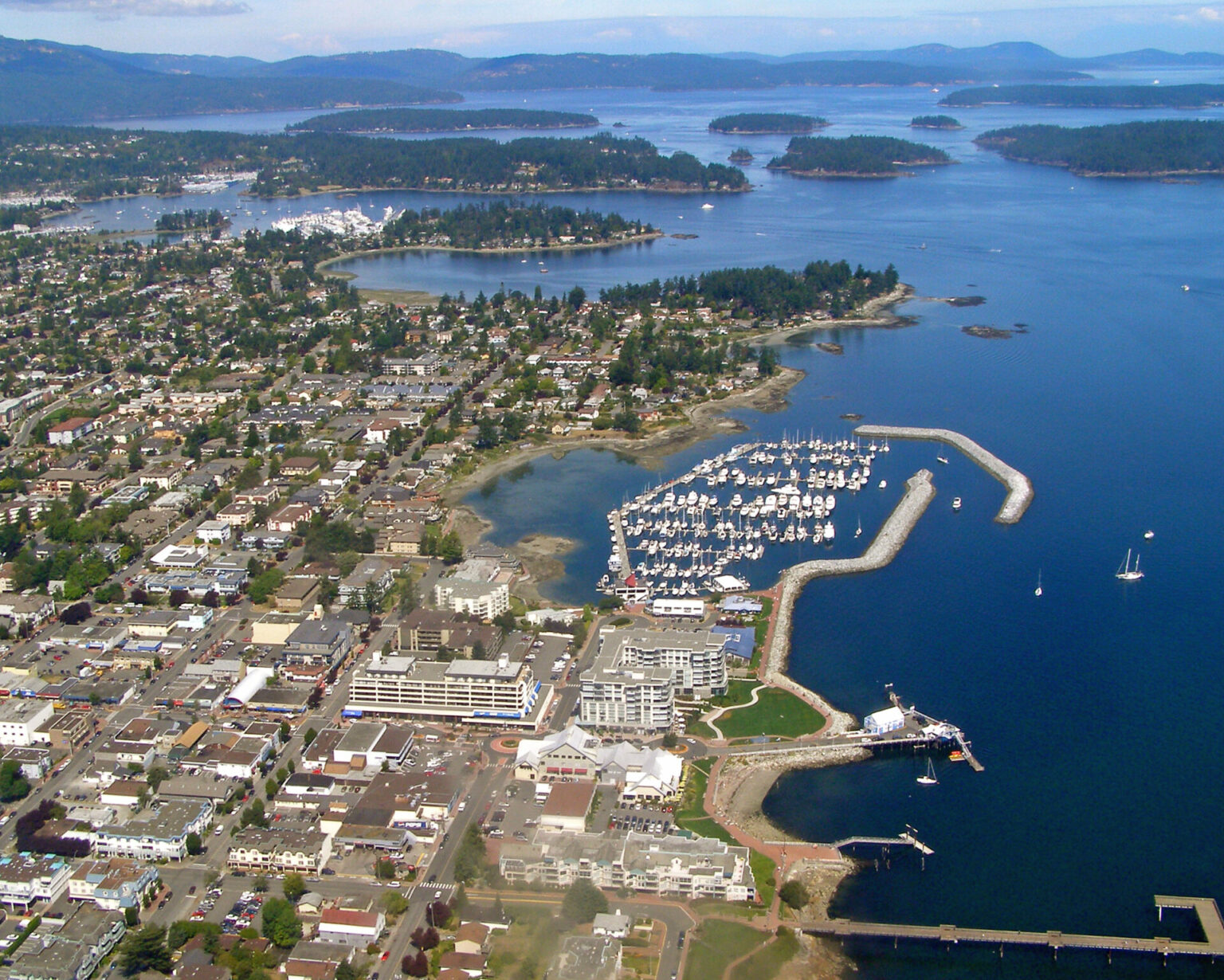 Sidney by the Sea - Pacific Yachting